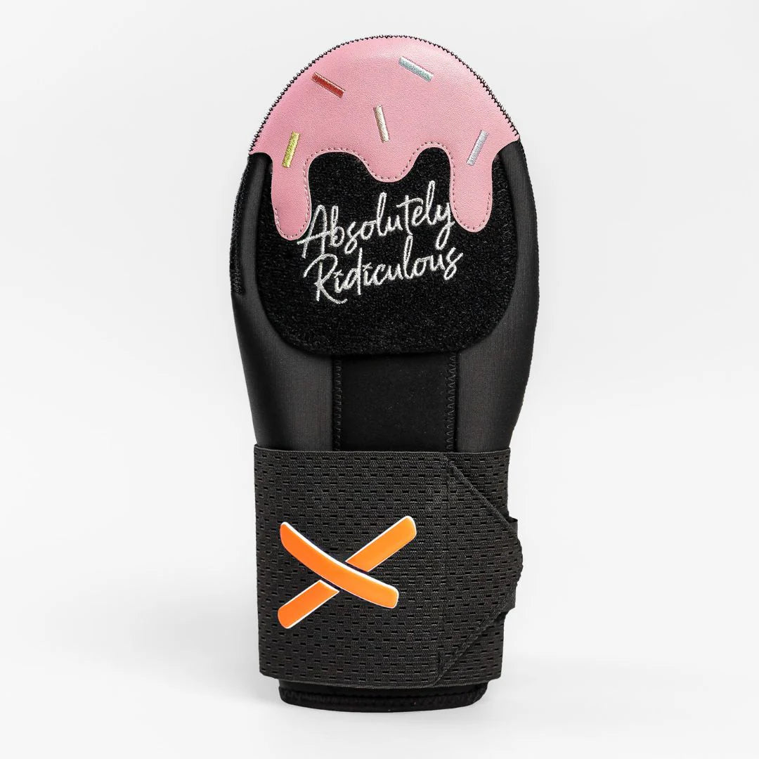 ARiA Strawberry Blackout Ice Cream Sliding Mitt || Absolutely Ridiculo ...